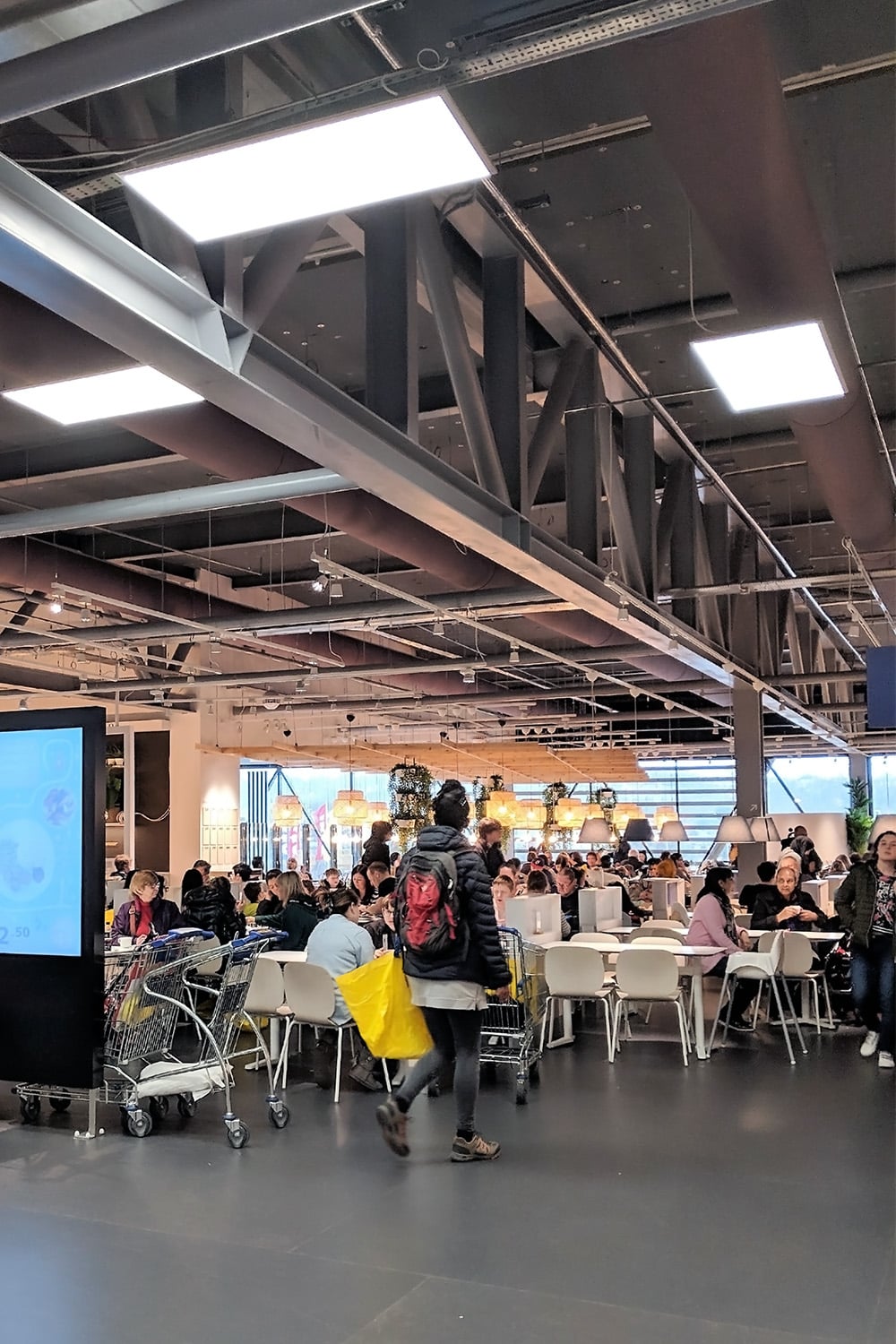 Improve Restaurant Diner Comfort With Fabric Ducting - Prihoda UK